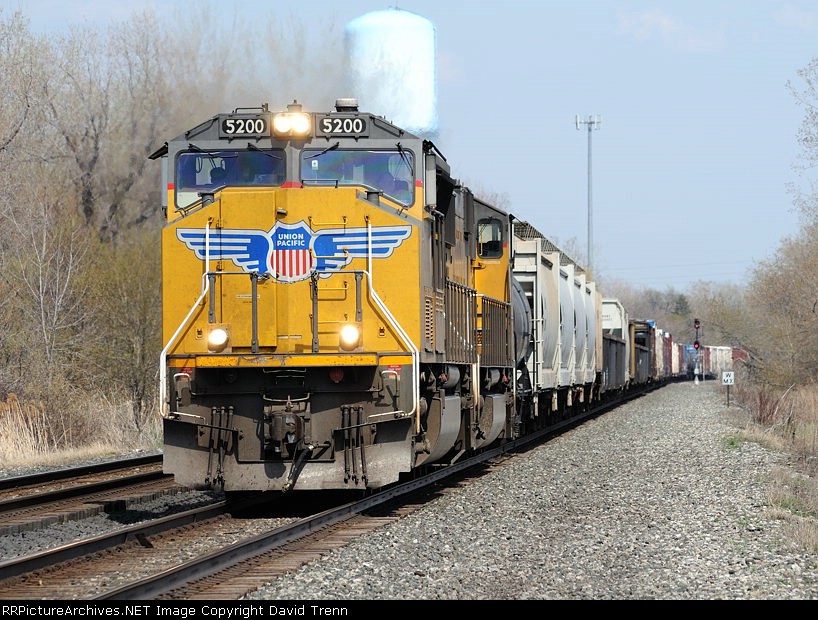 Westbound CSX Q351 at MP115 on track number two